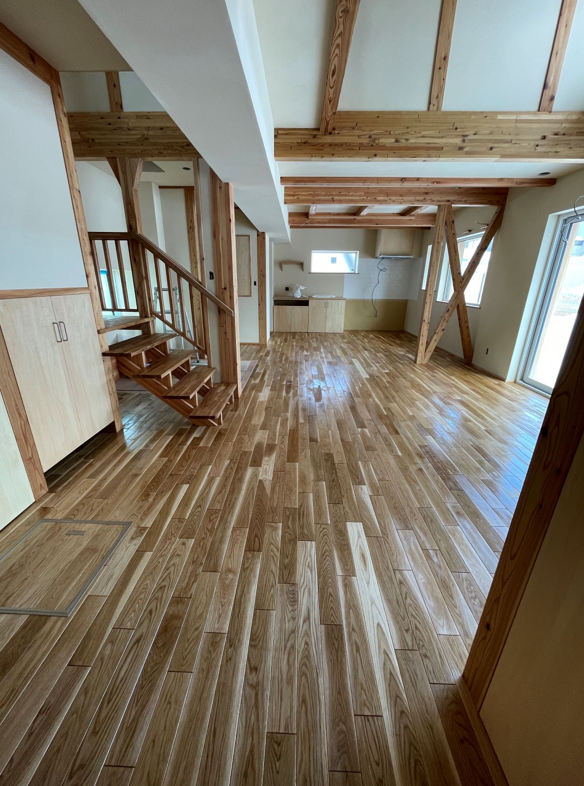 藤井工務店｜旭川周辺で自然素材の家｜高断熱高気密・自然エネルギー・太陽光・薪ストーブ